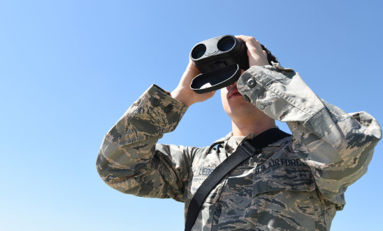 Monocular vs Binoculars: Which Should You Use? - OpticsMag