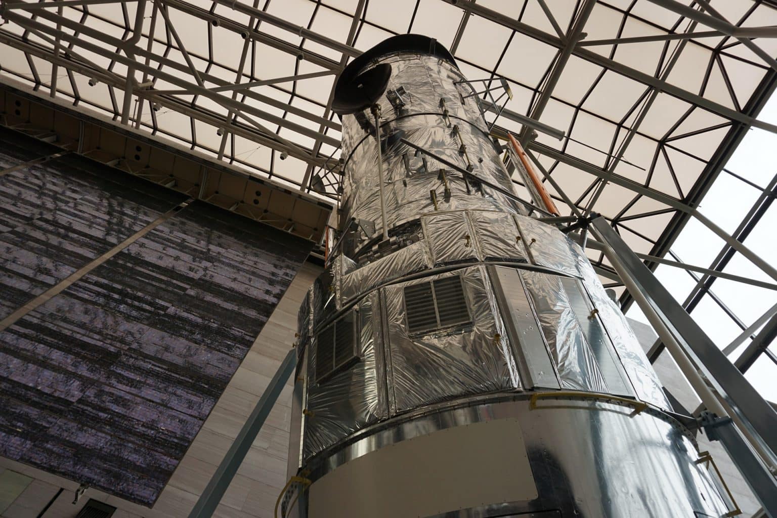 17 Types of Telescopes and Their Uses (with Pictures) - Optics Mag
