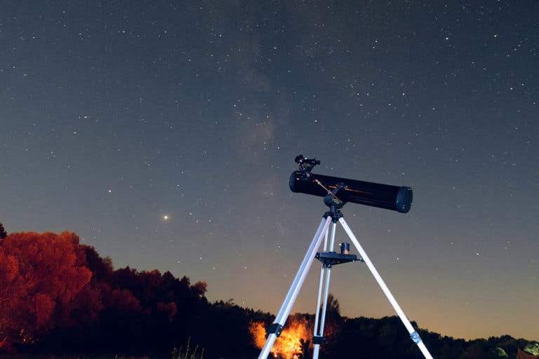 19 Interesting Reflector Telescope Facts - 2026 Update - Optics Mag