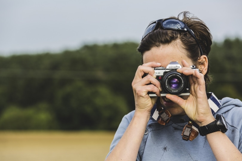 How to Use a Disposable Camera — 10 Tips and Tricks - Optics Mag