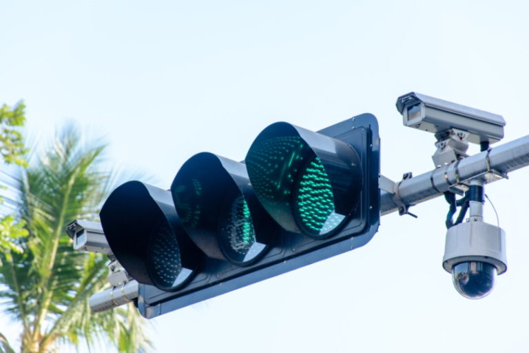 What Do Red Light Cameras Look Like? What Should You Look Out For ...