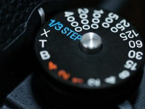 Shutter Speed vs Frame Rate: Pros, Cons, & Difference - Optics Mag