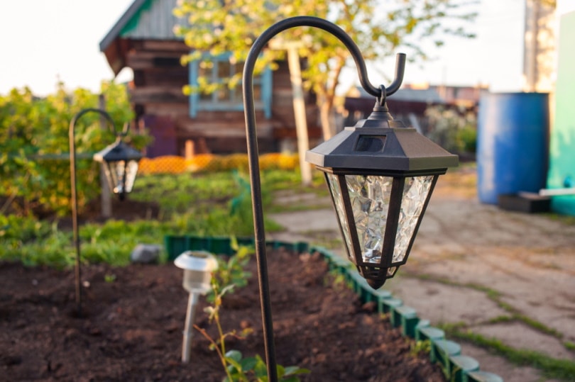 10 Best Outdoor Solar Hanging Lanterns in 2025: Reviews & Top Picks ...