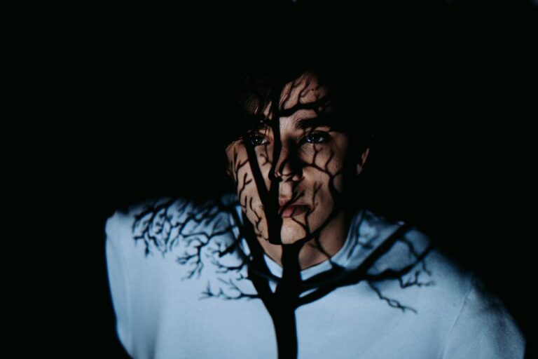 15 Shadow Photography Ideas To Get You Inspired! - Optics Mag