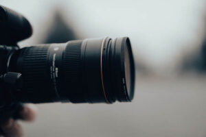 How to Use a Telephoto Lens: 9 Tips & Tricks - Optics Mag