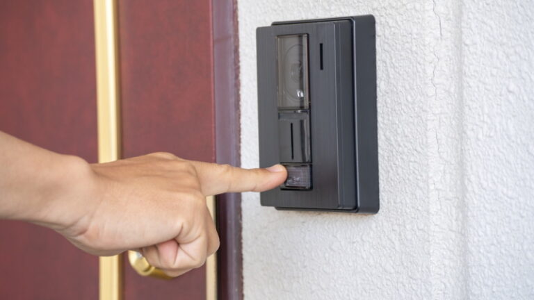 How Does a Doorbell Camera Work? The Interesting Answer! - Optics Mag