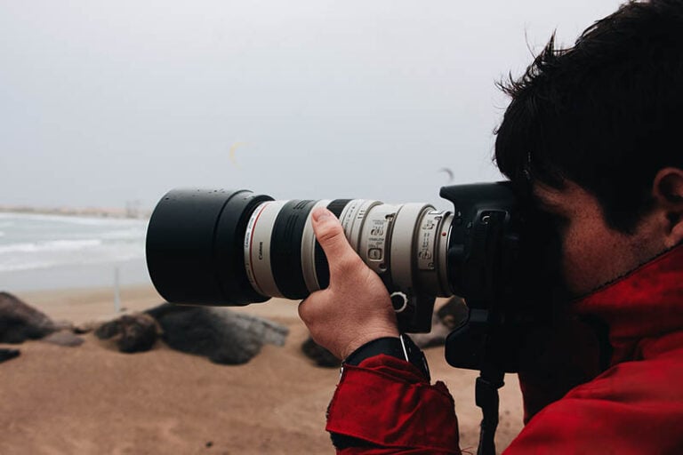 How to Use a Telephoto Lens: 9 Tips & Tricks - Optics Mag